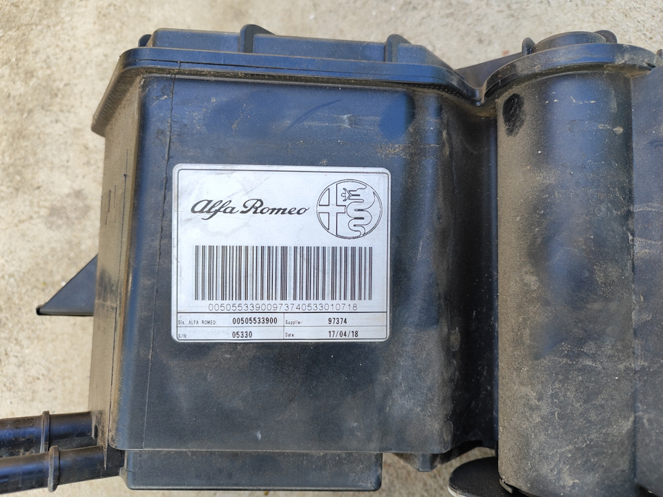 Замена EVAP-канистры и задних тормозных колодок — Alfa Romeo Giulia ...