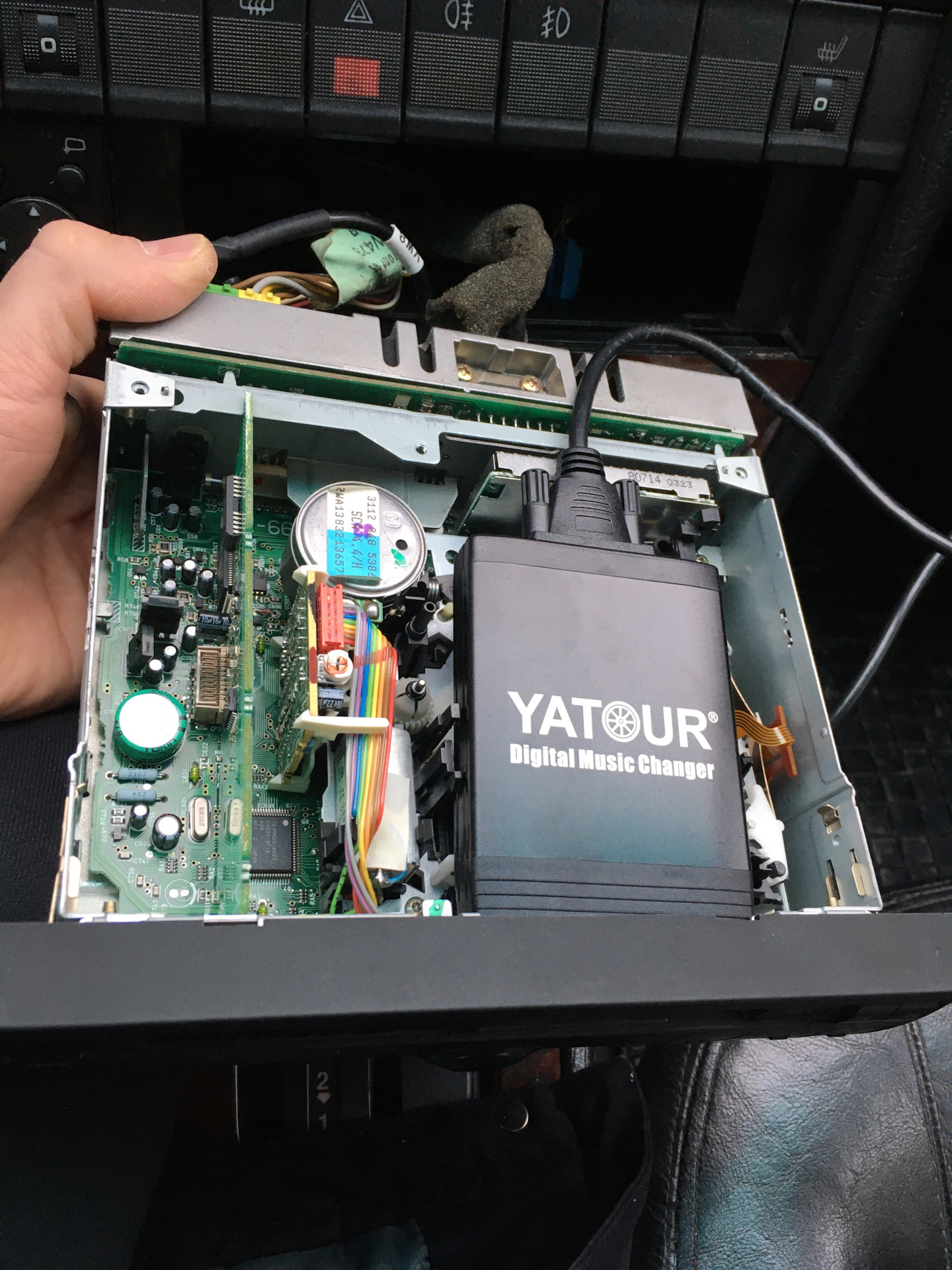 Установка Yatour в concert. — Audi A6 (C4), 2,8 л, 1996 года | автозвук | DRIVE2