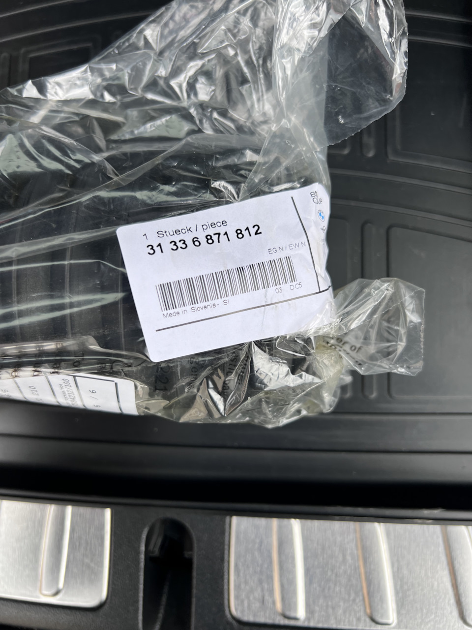 Замена пыльников передних амортизаторов — BMW X3 (G01), 2 л, 2019 года ...