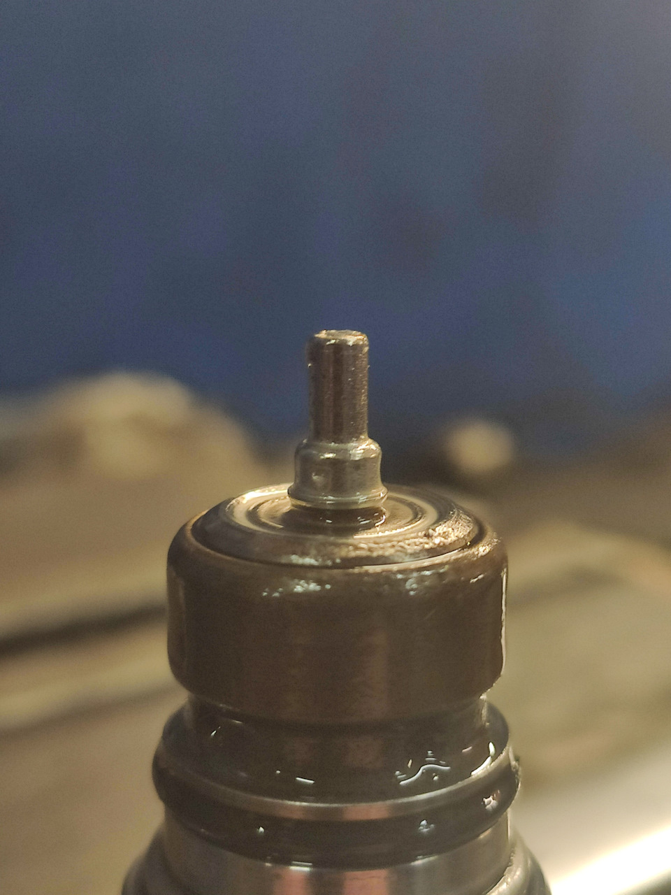 Замена топлива, чистка топливной системы — Audi A6 (C6), 3 л, 2009 года ...