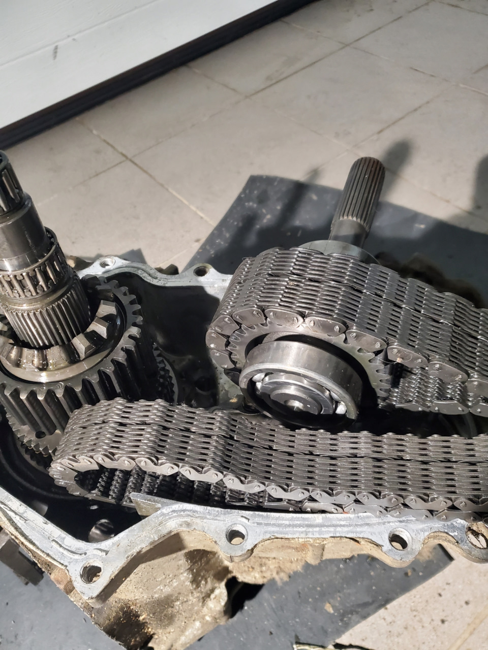 L200 широкая цепь в раздатку — Mitsubishi L200 (4G), 2,5 л, 2011 года ...