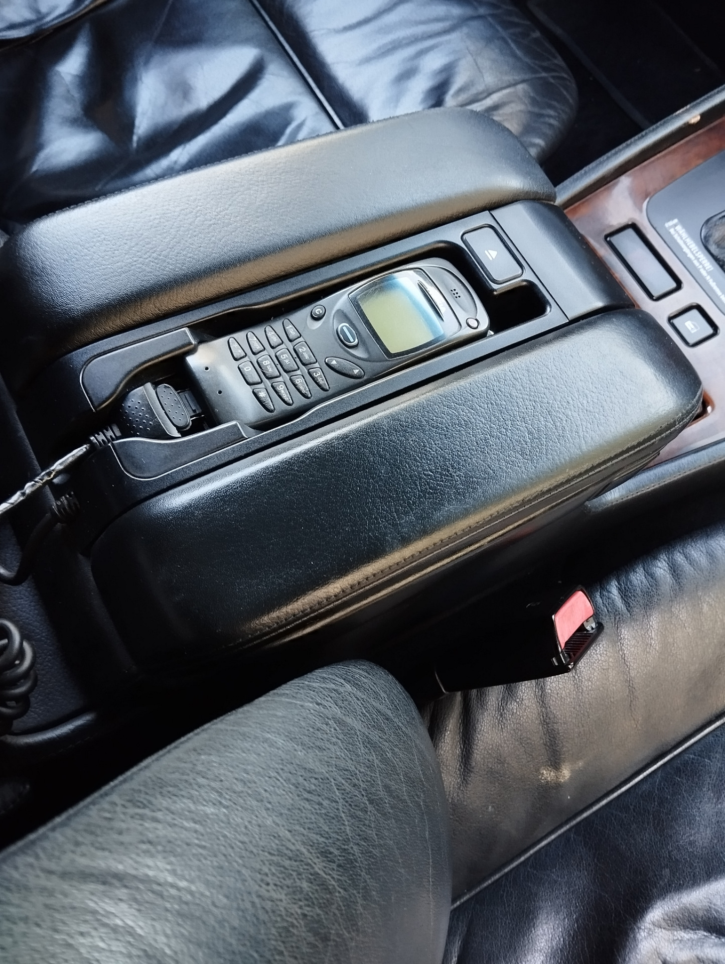 Штатный телефон Nokia, или как позвонить в 99й год)) — BMW 7 series ...