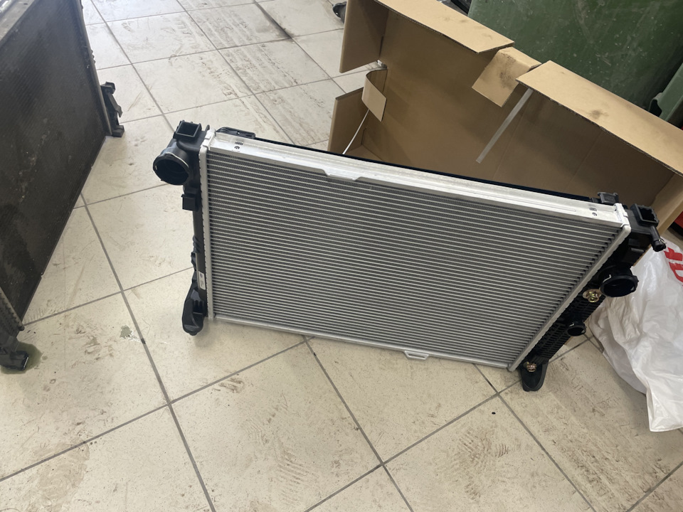 350213159800 Радиатор, охлаждение двигателя MAGNETI MARELLI | Запчасти ...