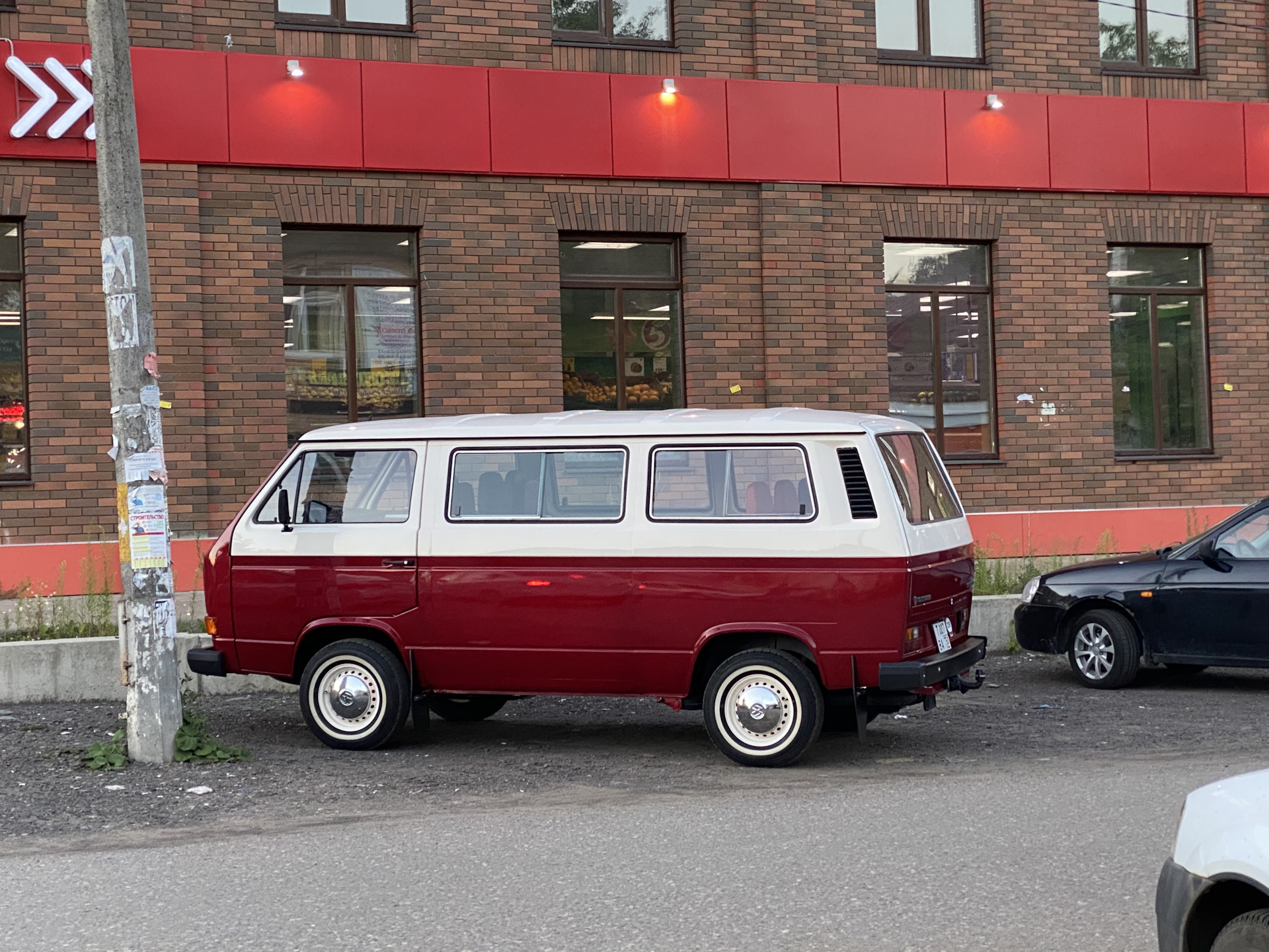 А стала вот такой у друга) — Volkswagen Transporter T3, 1,9 л, 1988 ...