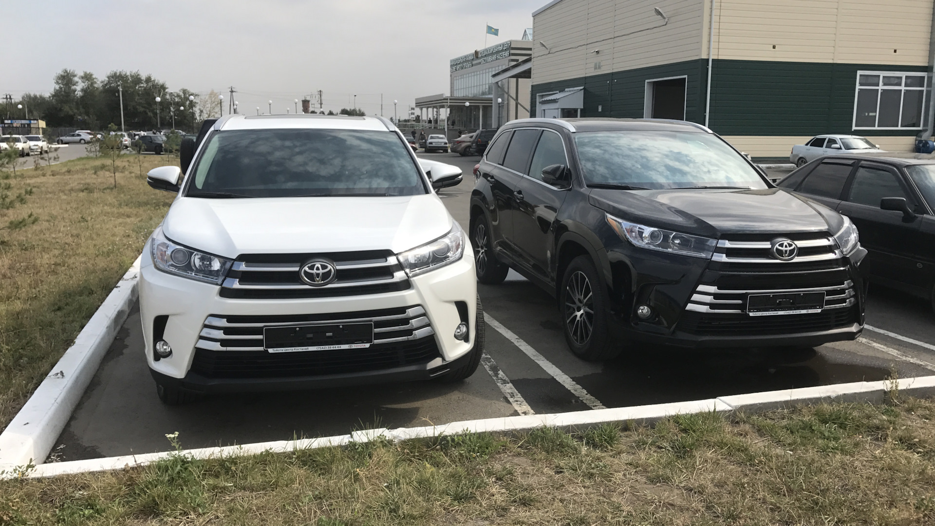 Toyota Highlander (XU50) 3.5 бензиновый 2017 | на DRIVE2