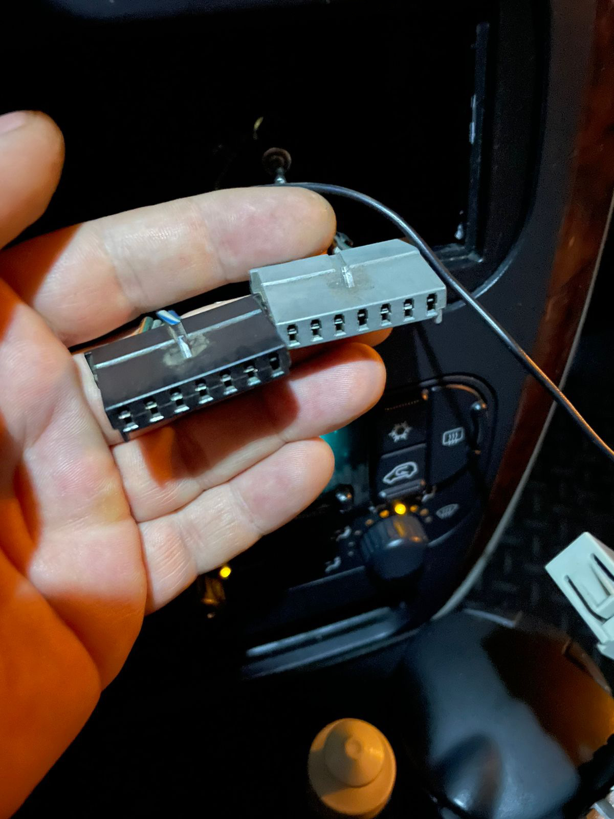 Переходник магнитолы — Chrysler Voyager (4G), 3,3 л, 2003 года ...