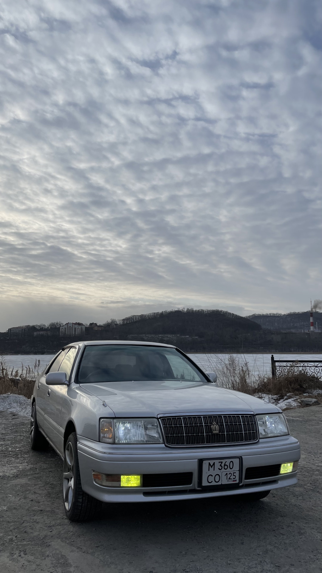 Квадратный номер — Toyota Crown (S150), 2,5 л, 1998 года | другое | DRIVE2