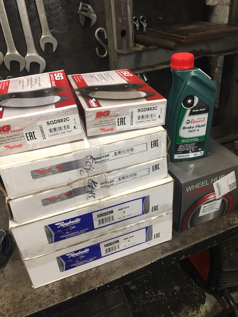 Замена по КРУГУ тормозных дисков + колодки + тормозная жидкость ...