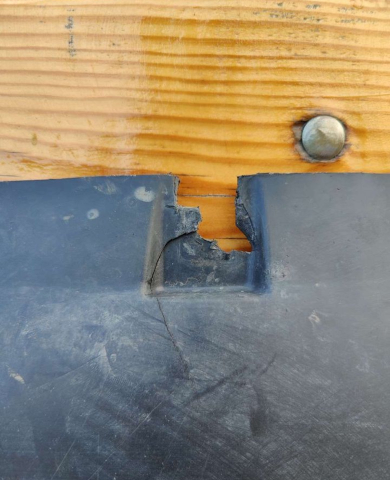 1746348 Дефлектор FORD Ford | Запчасти на DRIVE2