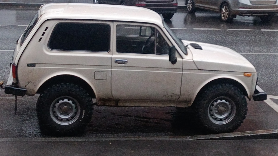 Нивасик-колбасик))) — Lada 4x4 3D, 1,7 л, 1997 года | продажа машины ...