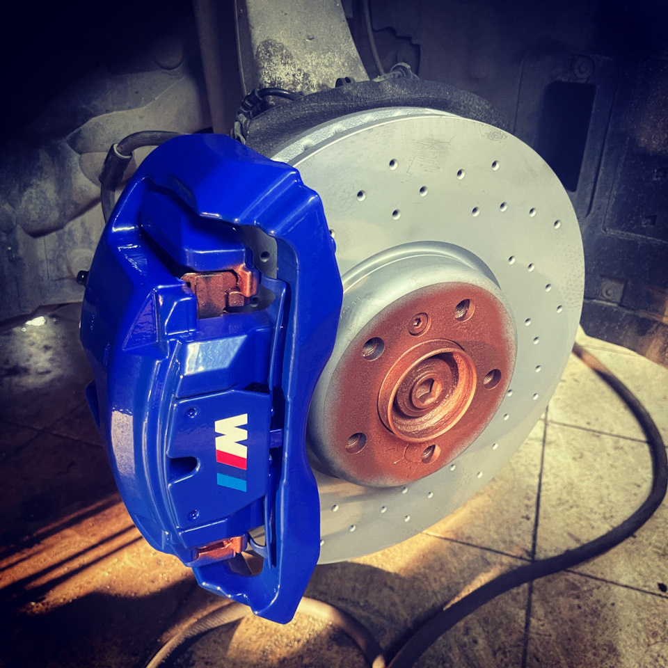 Установка тормозов на BMW f10 528 от BMW f10 550 (348*34) — BMW 5 ...