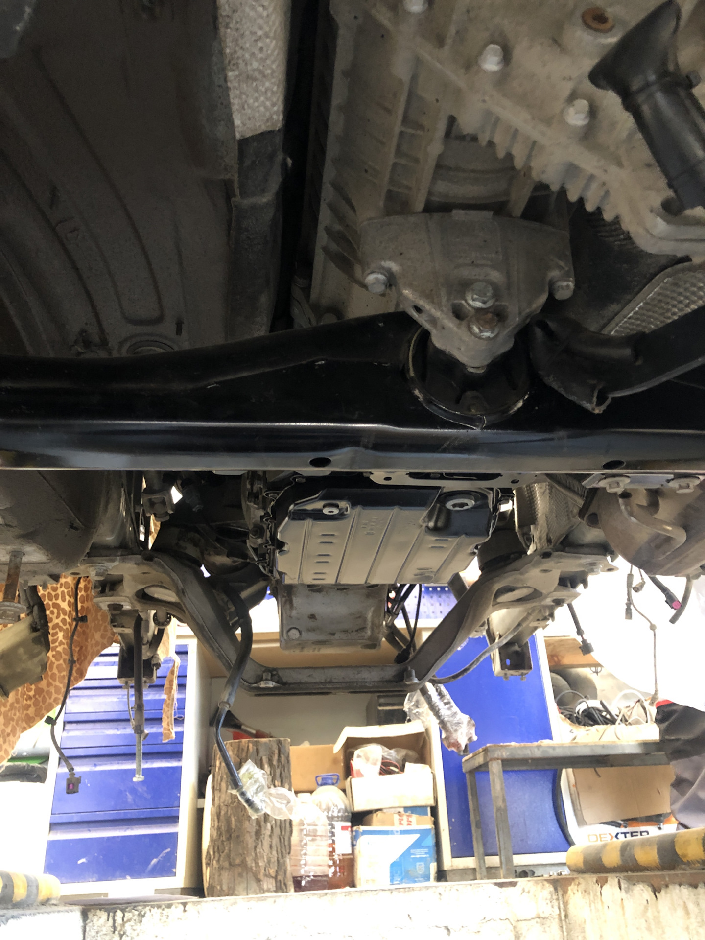 АКПП TR60-SN текут разъемы — Volkswagen Touareg (1G), 3,2 л, 2006 года ...