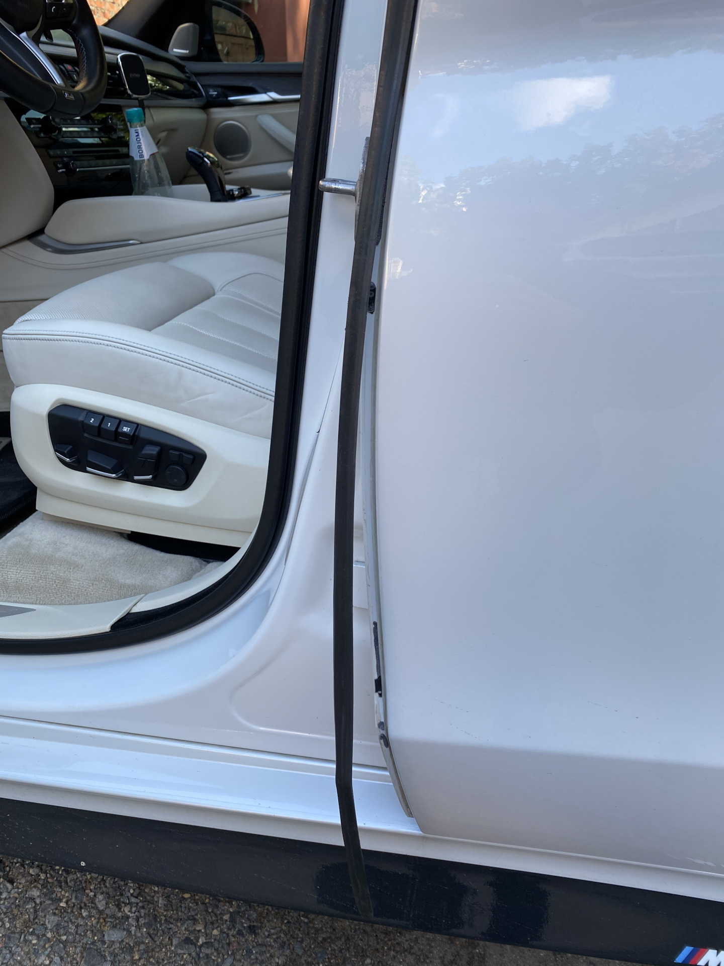 #26 Замена уплотнителей дверей — BMW X5 (F15), 3 л, 2014 года | своими ...