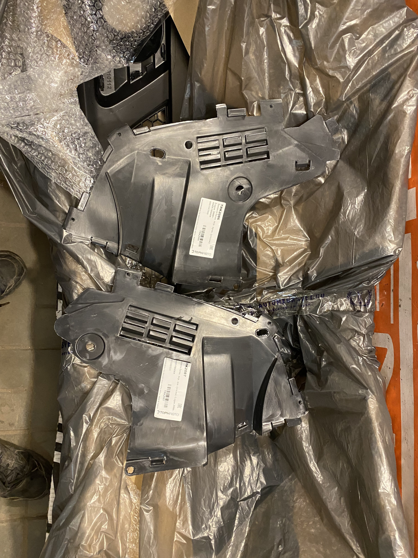 Новый передний бампер 2 — Renault Logan (1G), 1,6 л, 2011 года ...