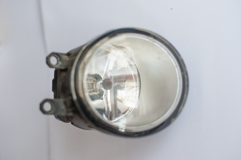 Противотуманная фара 81210-0D040, Toyota RAV4. Б/у | 60 € в городе Рига ...