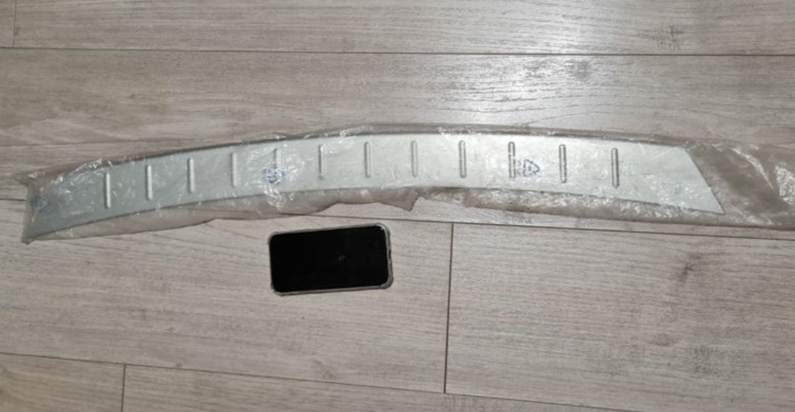 Накладка на бампер — Volkswagen Polo Hatchback Mk5, 1,4 л, 2012 года ...