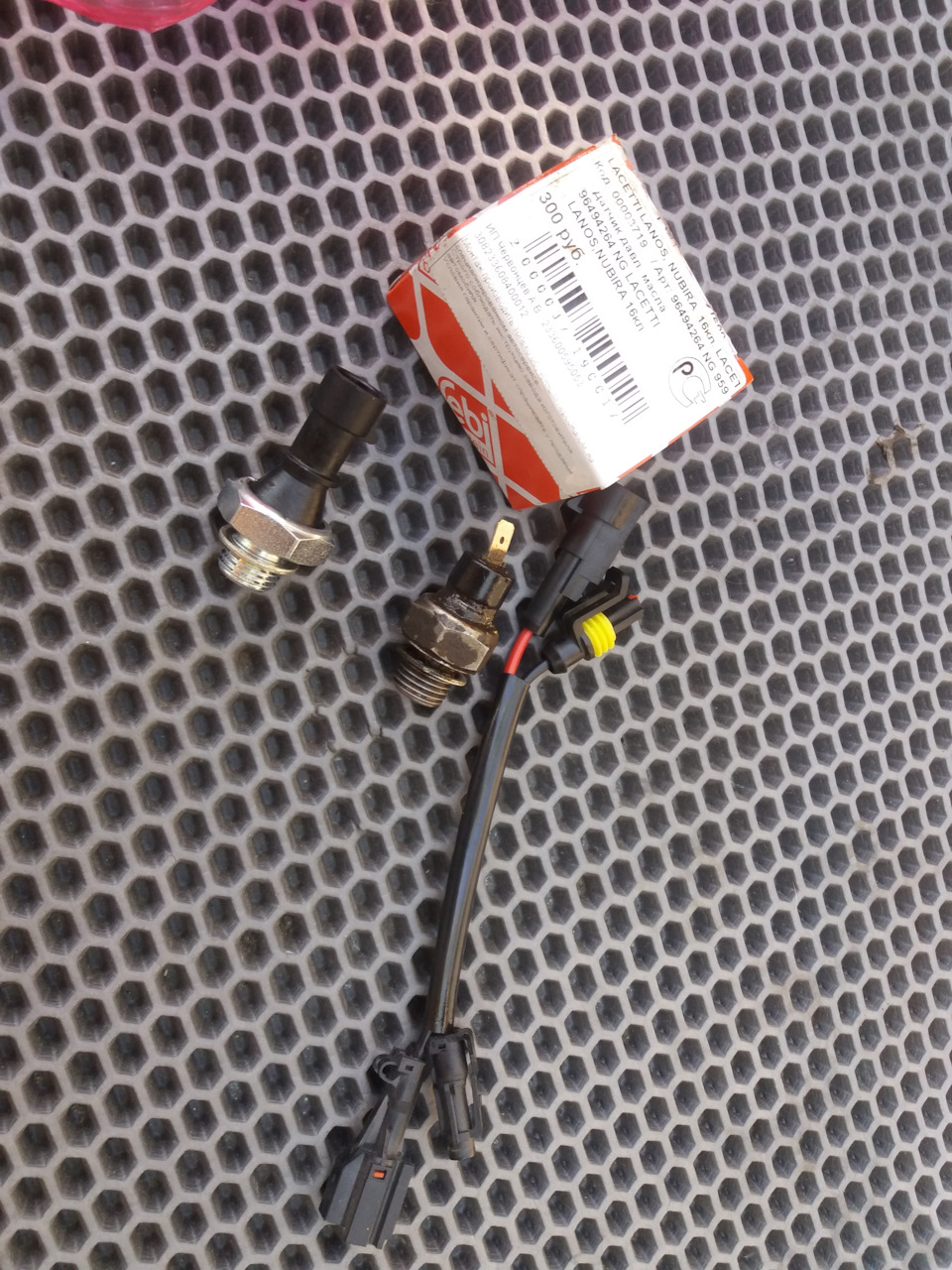 96494264 Датчик давления масла М14х1.5, 0.5 бар, производство Тайвань ...