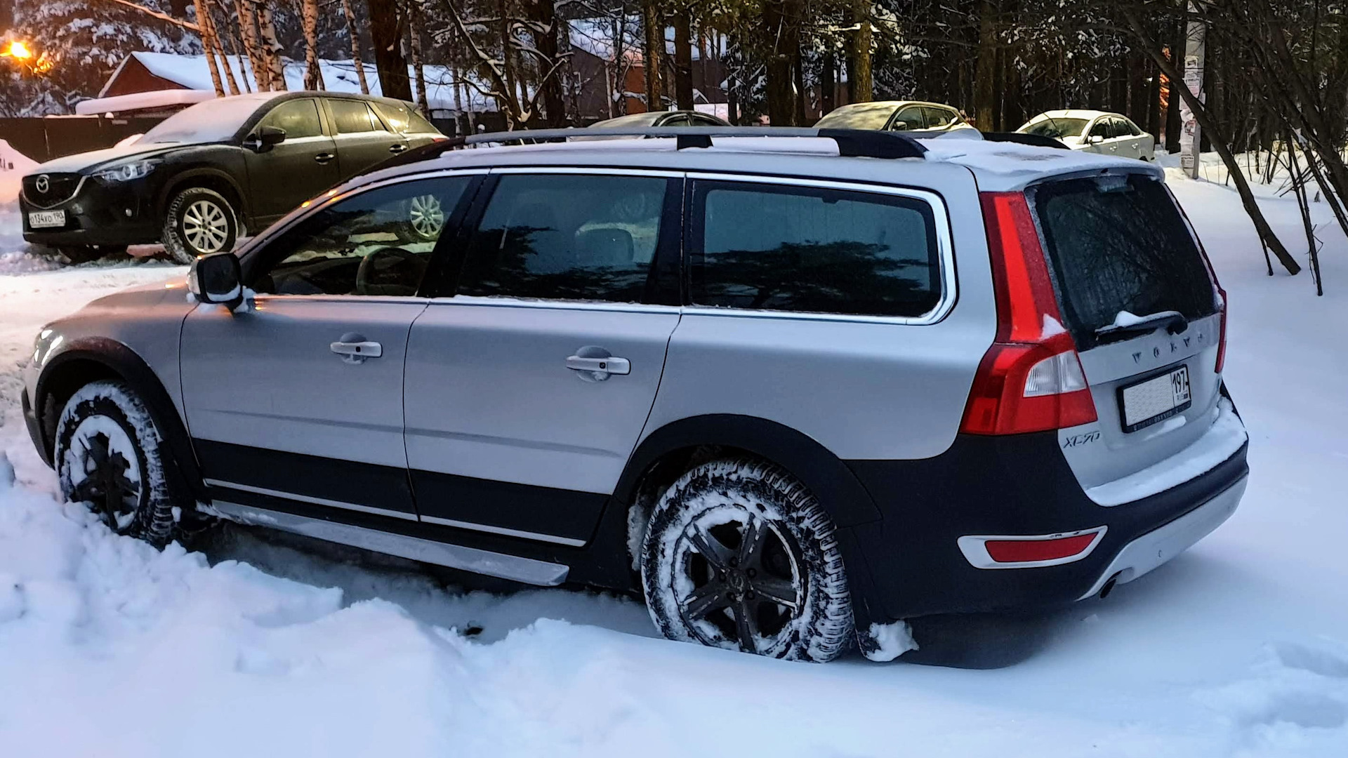 Volvo XC70 III 2.4 дизельный 2011 | Electric Silver на DRIVE2