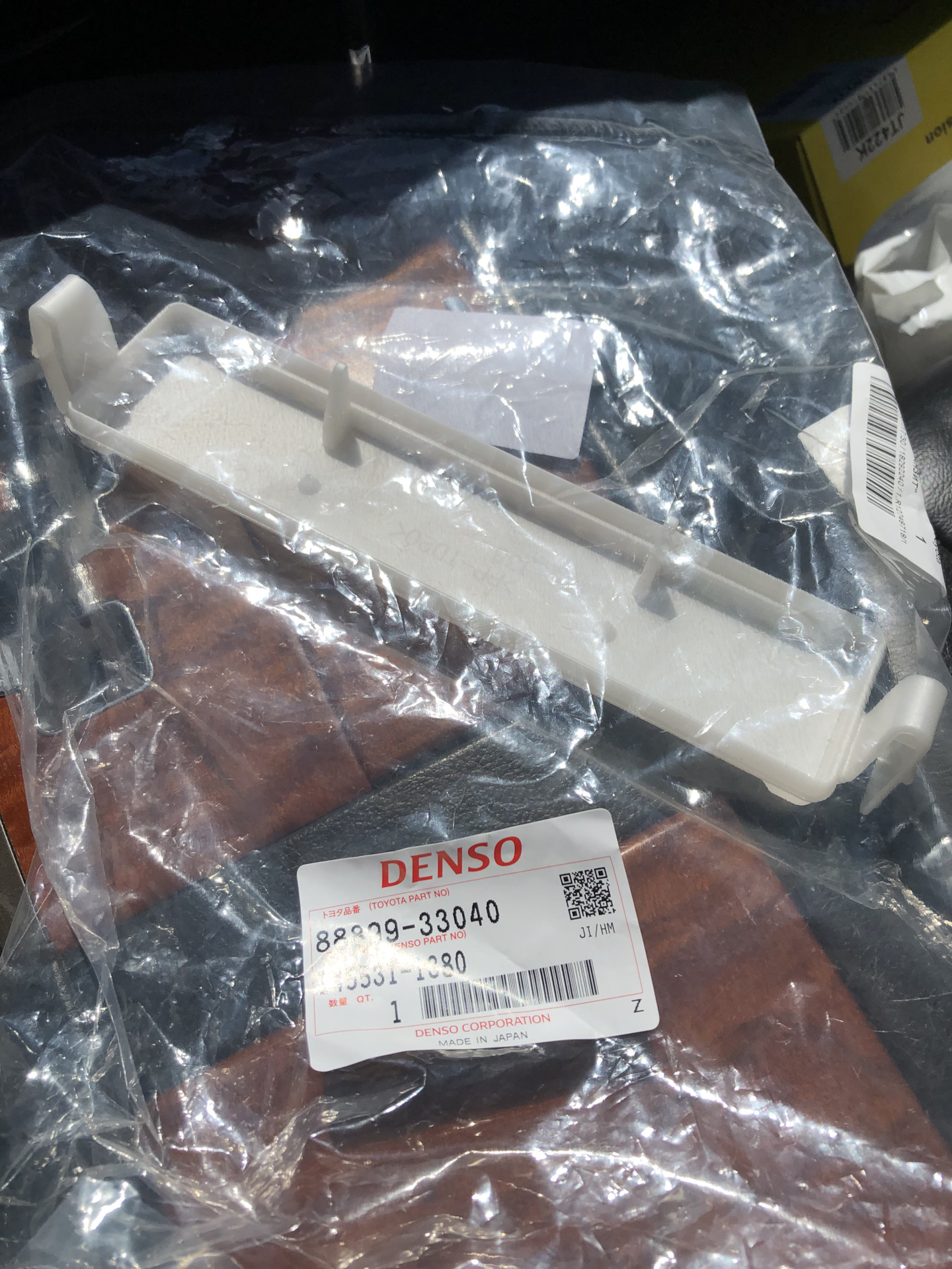 Мелочи жизни + масло в двигатель — Toyota Camry (XV40), 2,4 л, 2007 ...