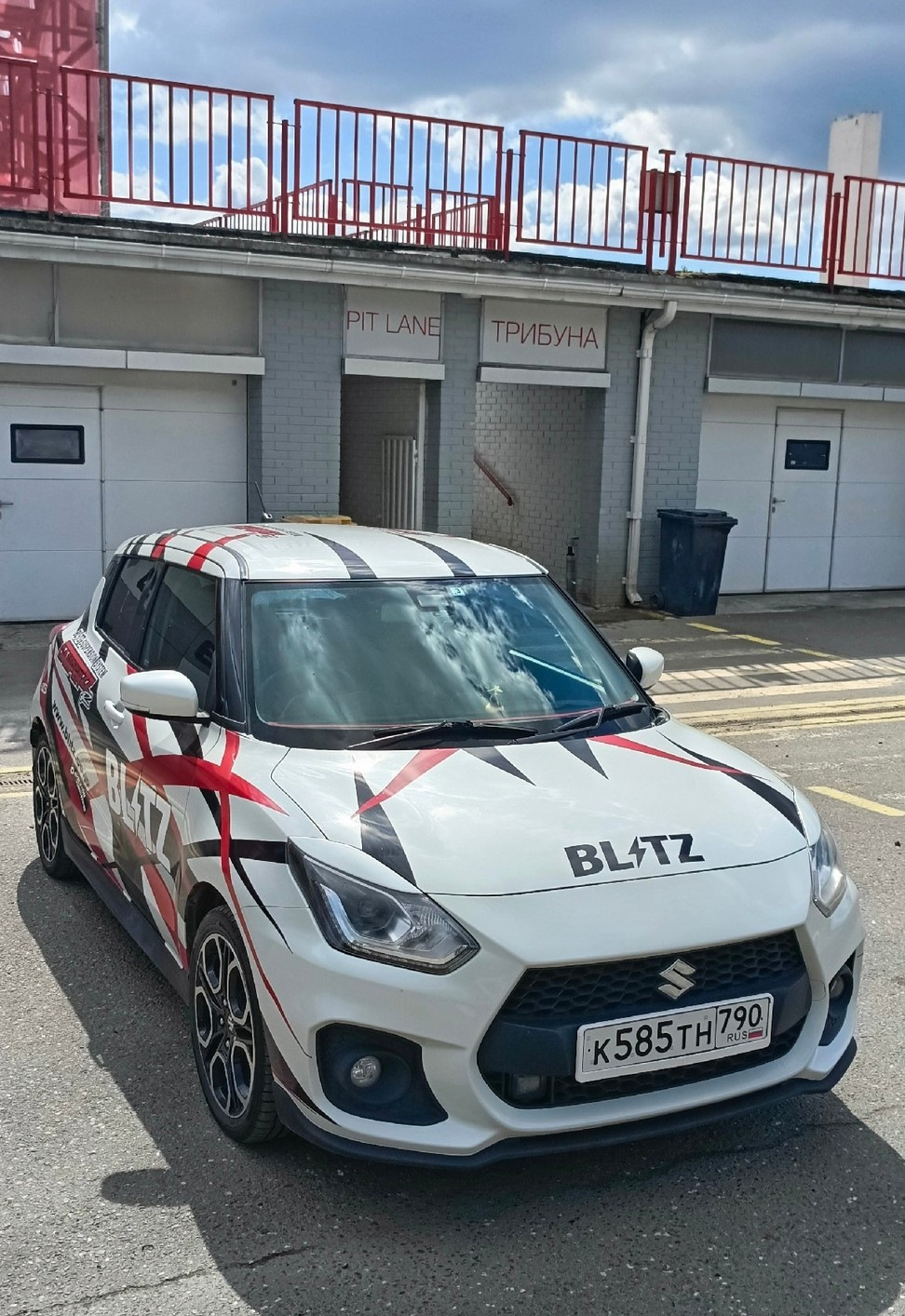 Туда-сюда MRW — Suzuki Swift (4G), 1,4 л, 2018 года | тест-драйв | DRIVE2