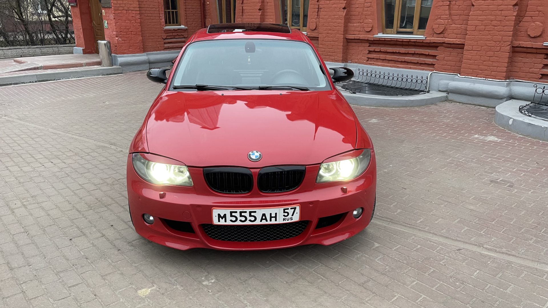 Городские красоты — BMW 1 series (E81/E87), 2 л, 2005 года | фотография | DRIVE2