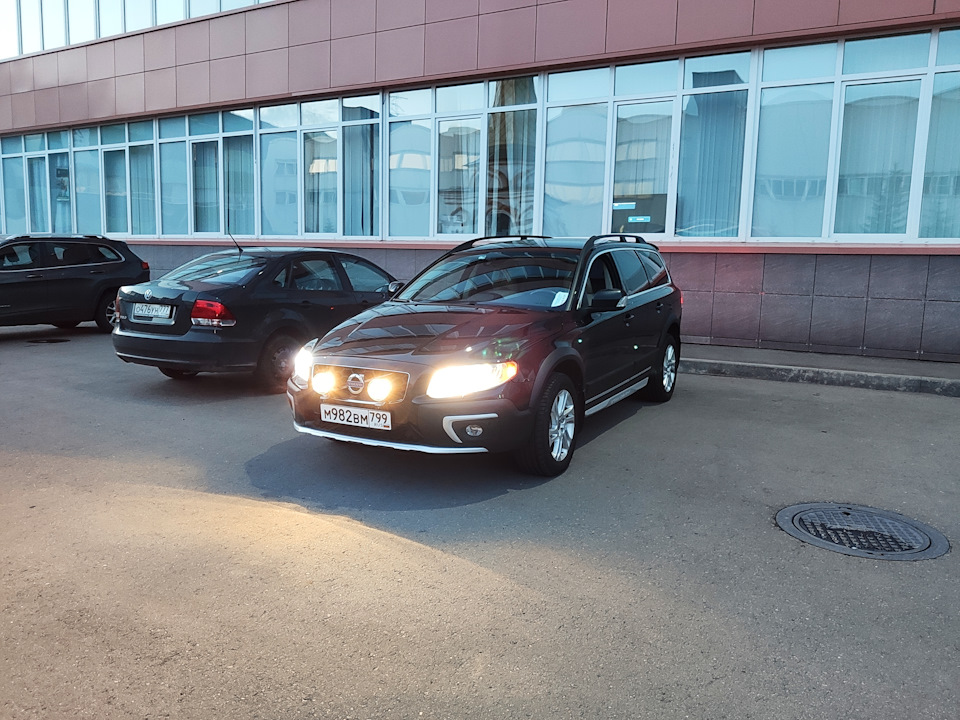 Дополнительный дальний свет — Volvo XC70 III, 2,4 л, 2014 года ...