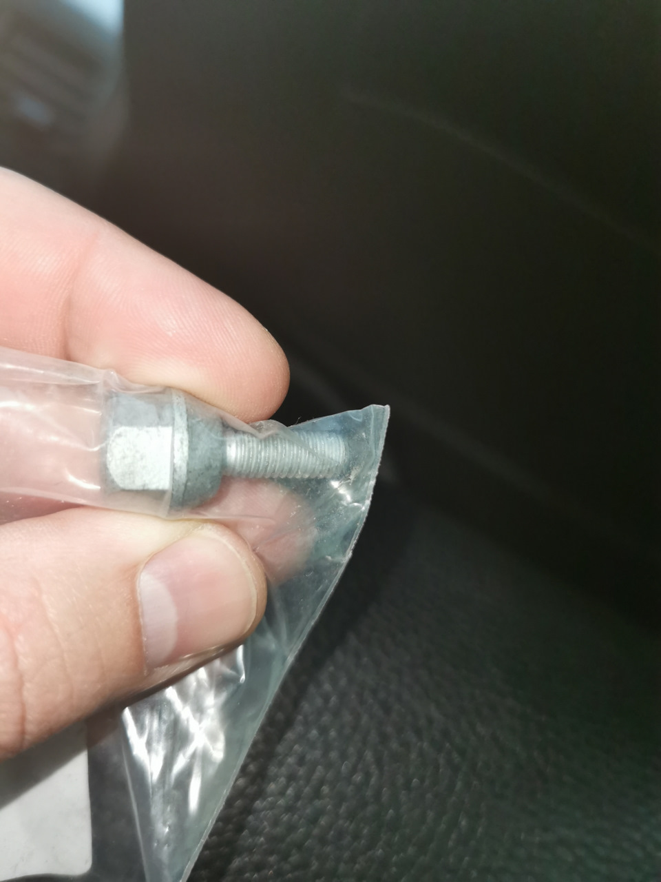 WHT001163B Болт VAG | Запчасти на DRIVE2