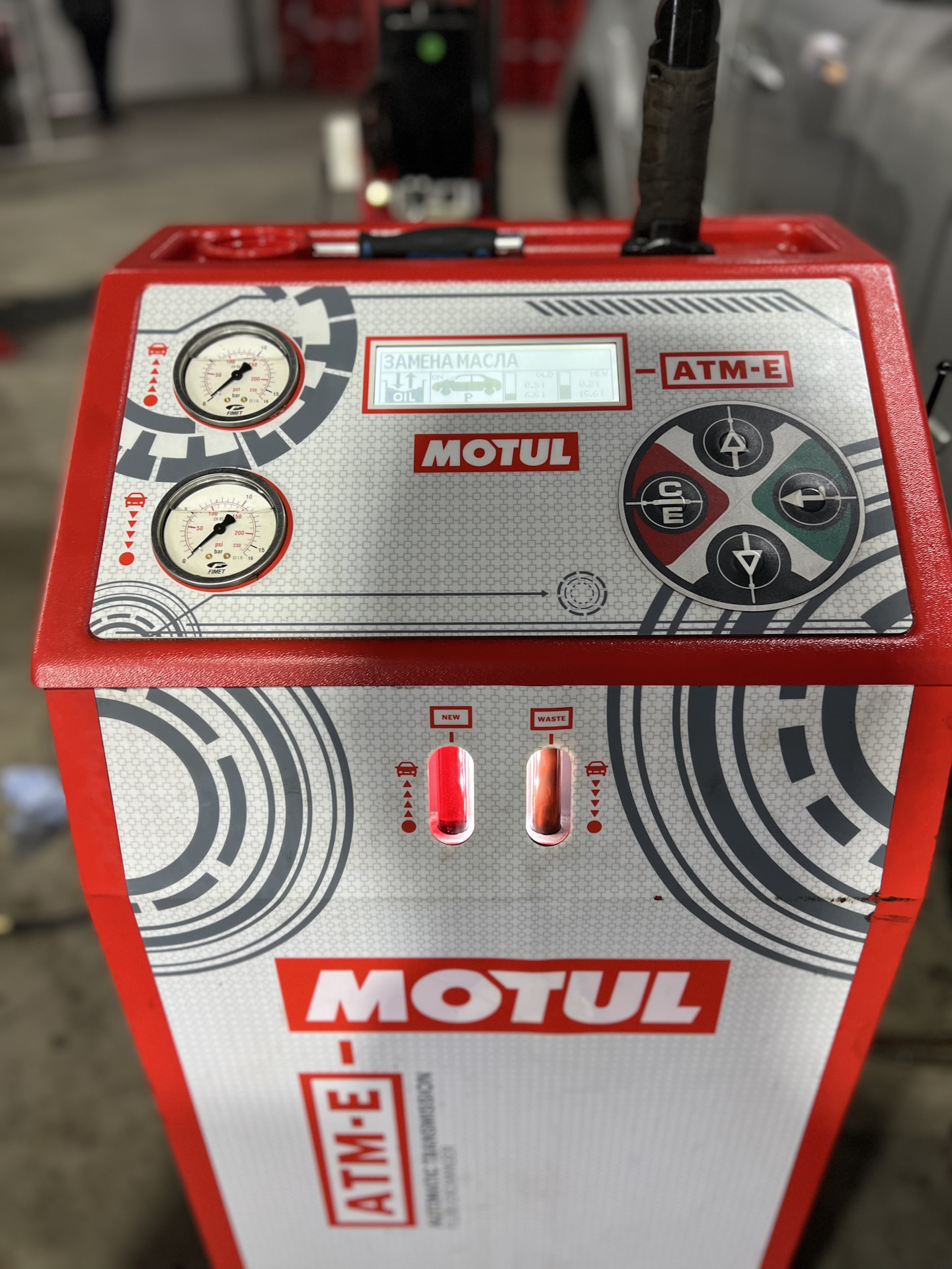 Замена масла в АКПП Mercedes-Benz ML 164 722.9 7G-Tronic в СПб — Motul ...