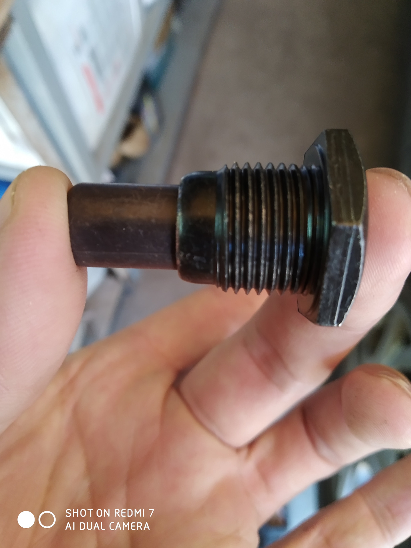 Замена масла и сливной пробки КПП — Hyundai H-1 (2G), 2,5 л, 2008 года ...