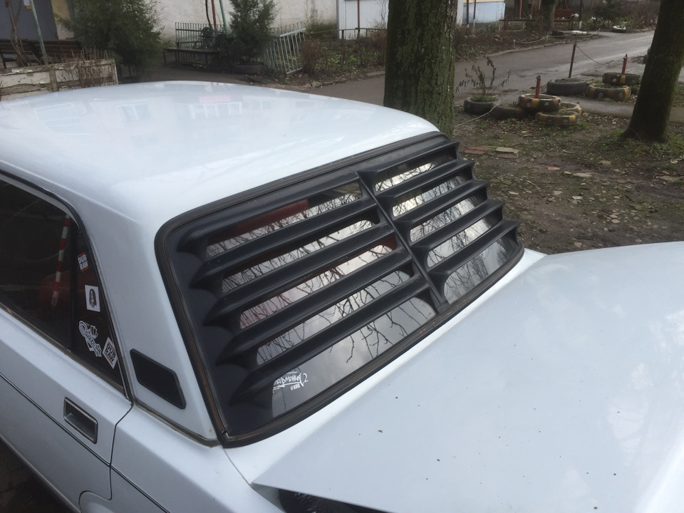 Решетка на заднее стекло — Lada 21073, 1,5 л, 2004 года | стайлинг | DRIVE2