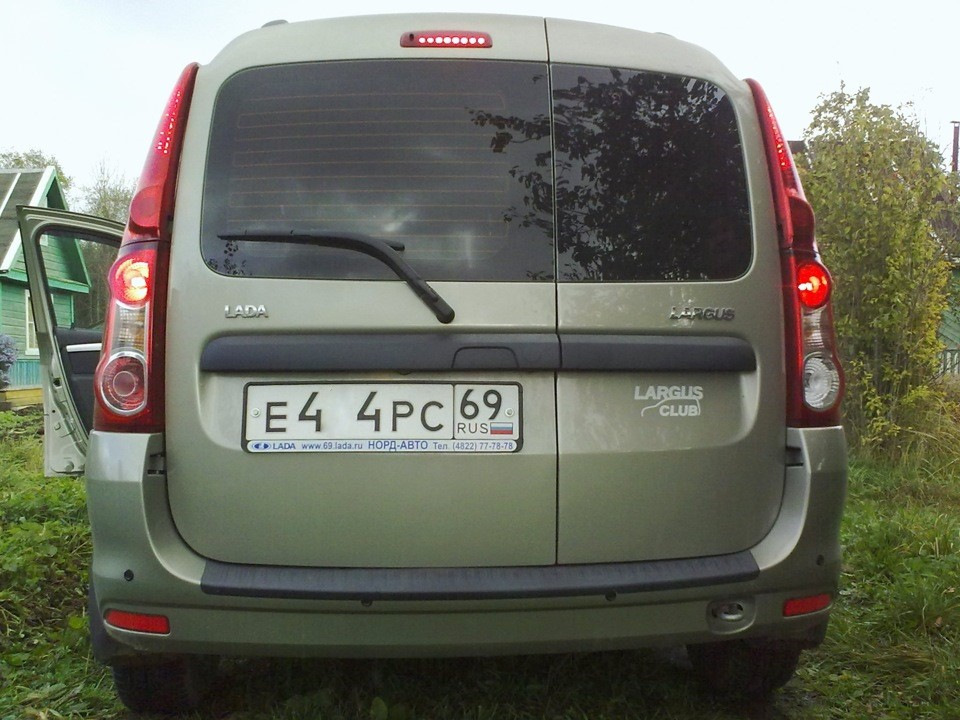 ДХО, клыки и светодиодный стоп-сигнал — Lada Ларгус, 1,6 л, 2014 года ...