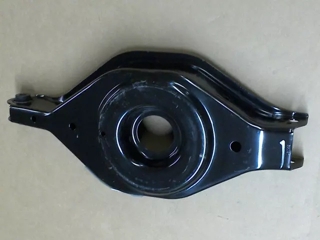 551B01LA0A Сайлентблок заднего нижнего рычага NISSAN INFINITI ...