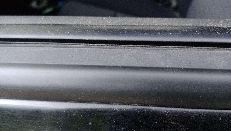 07.07.2017 Замена молдинга стекла. — Hyundai Getz, 1,4 л, 2007 года ...