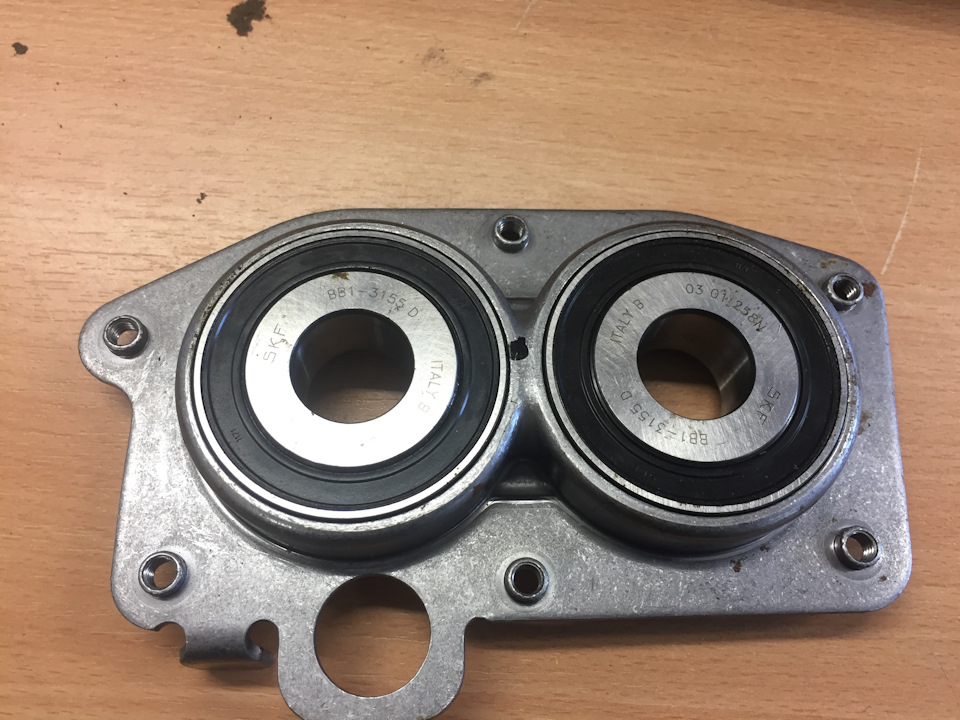 Подшипники коробки передач с кронштейном 02T311206H — Sashacz на DRIVE2