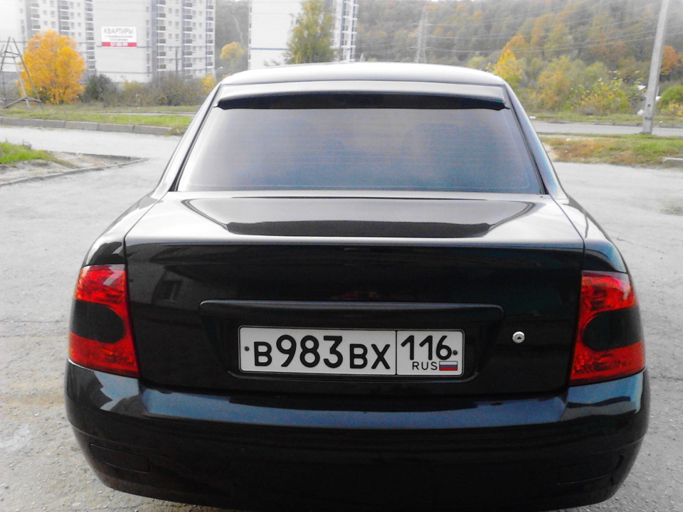 Ветровик-дефлектор на заднее стекло — Lada Приора седан, 1,6 л, 2010 ...