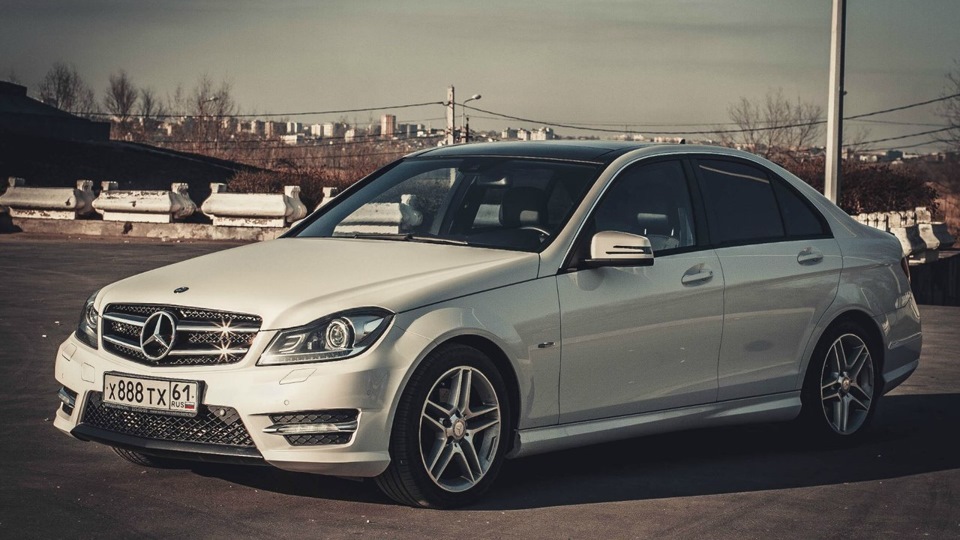 Шторки на номера — Mercedes-Benz C-Class (W204), 1,8 л, 2012 года ...