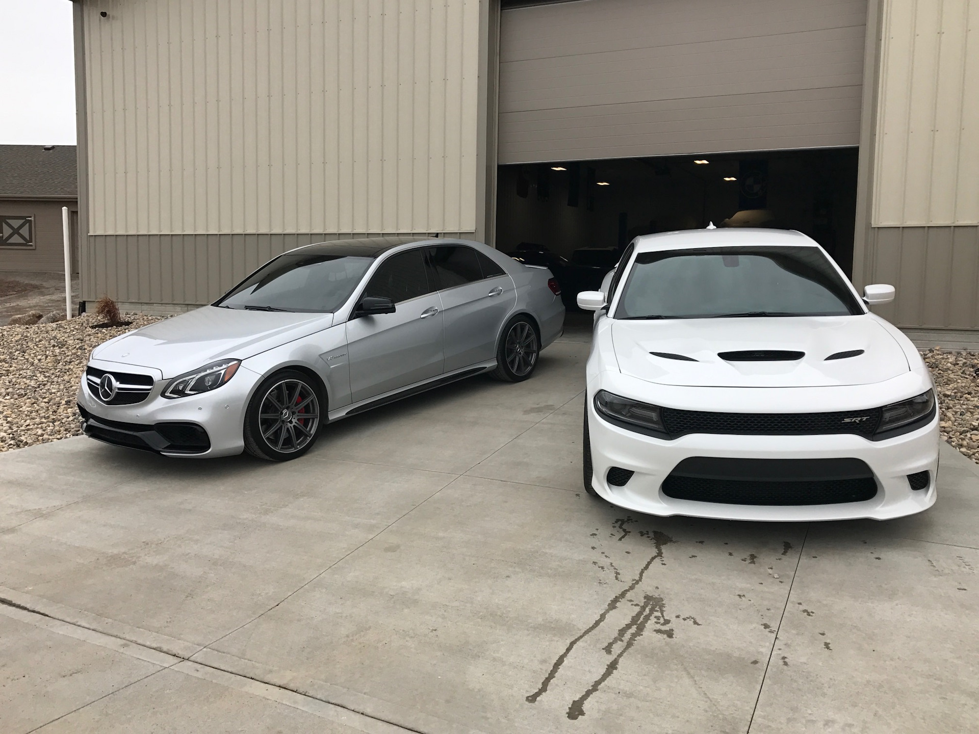 AMG vs Hellcat в реальной жизни )) — Mercedes-Benz E 63 AMG (W212), 5,5 ...