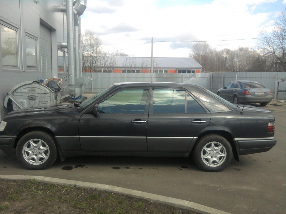 Просто так) — Mercedes-Benz E-Class (W124), 2,2 л, 1993 года | просто ...