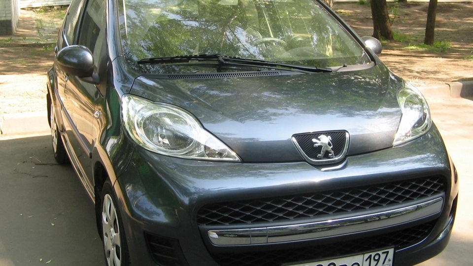 Peugeot 107 1.0 бензиновый 2010 | Кроха на DRIVE2