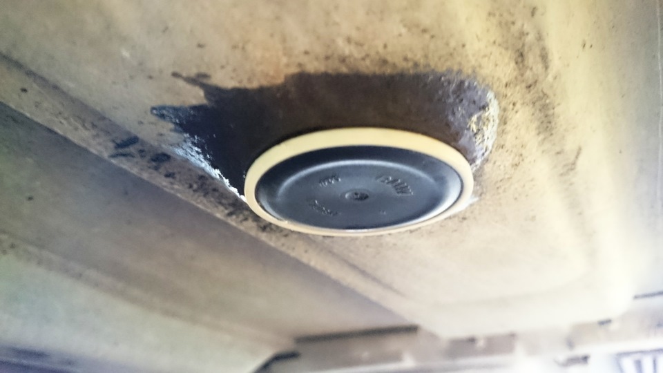 Заглушка кузова — BMW 5 series (E34), 2,5 л, 1994 года | кузовной ...