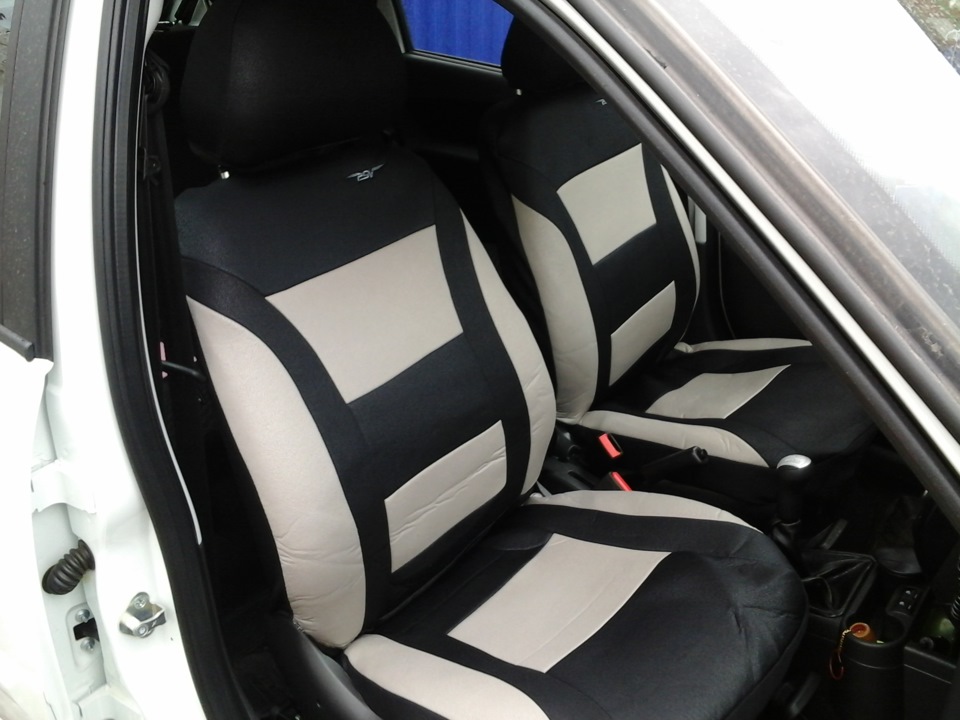 Натянул чехлы — Lada Калина 2 хэтчбек, 1,6 л, 2014 года | другое | DRIVE2