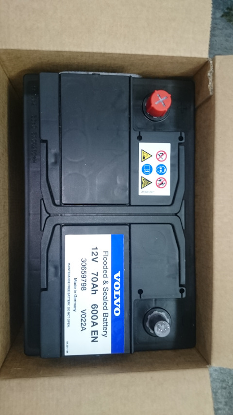 30659798 Стартерная аккумуляторная батарея Volvo | Запчасти на DRIVE2