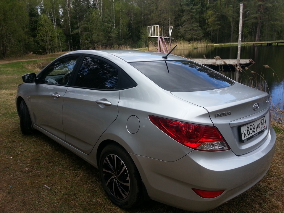 Тонировка — Hyundai Solaris (1G), 1,6 л, 2013 года | стайлинг | DRIVE2
