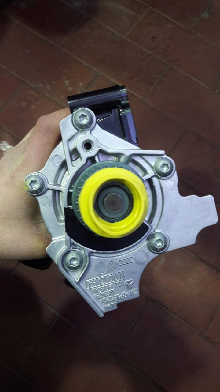 06H121010A Корпус термостата VAG | Запчасти на DRIVE2