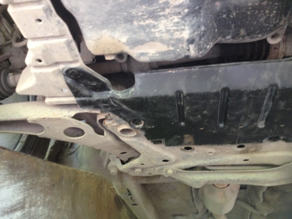 Новые закладные и задняя защита двигателя — Mitsubishi Lancer X, 1,8 л ...