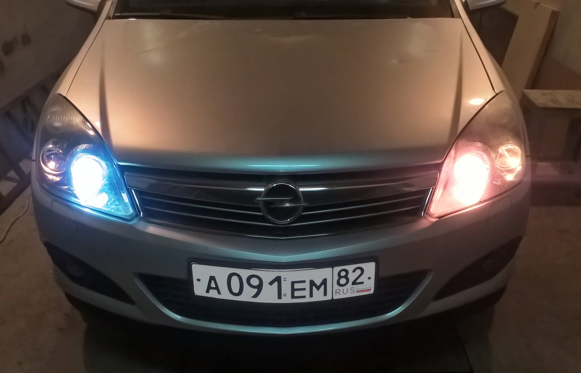 # 66 Новые ксеноновые лампы — Opel Astra H, 1,8 л, 2008 года ...