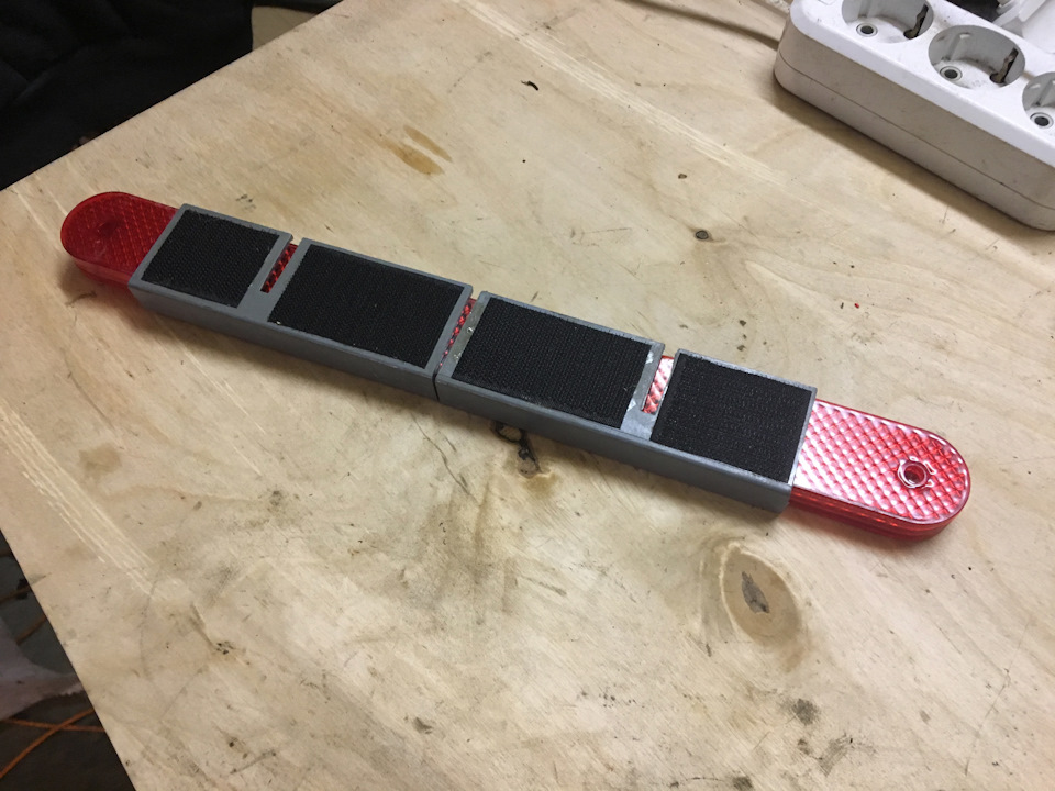 Крепление знака аварийной остановки. — Nissan Teana (J32), 2,5 л, 2012 ...