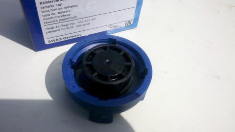 443121321 Крышка расширительного бачка / AUDI, VW 74~ VAG | Запчасти на ...