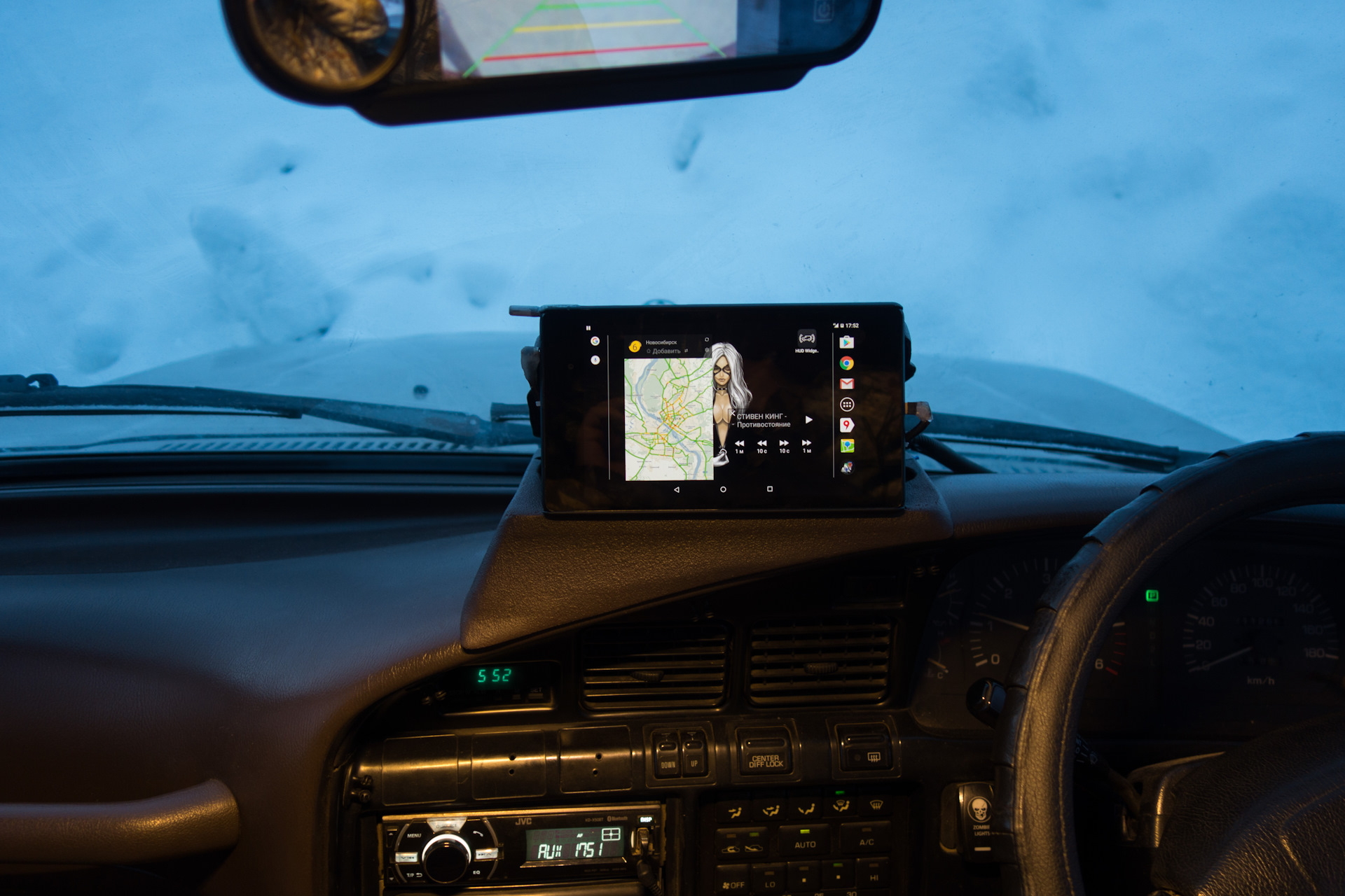 Планшет в машине — Toyota Land Cruiser 80, 4,5 л, 1992 года | тюнинг ...