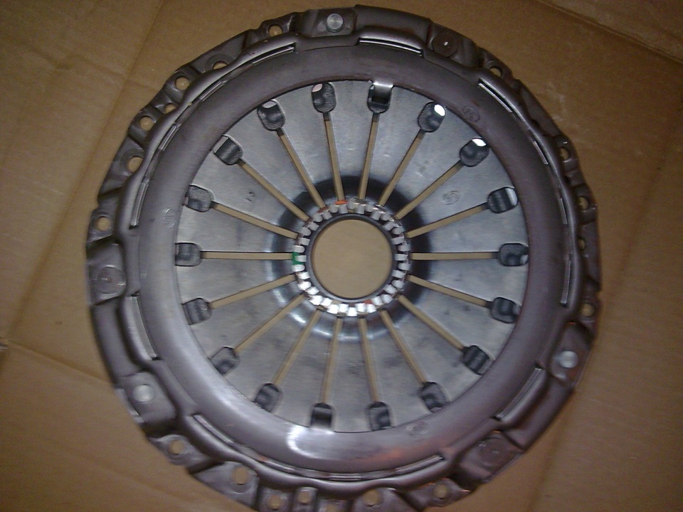 Двухмассовый маховик на одномассовый — Peugeot 406, 2 л, 1999 года ...